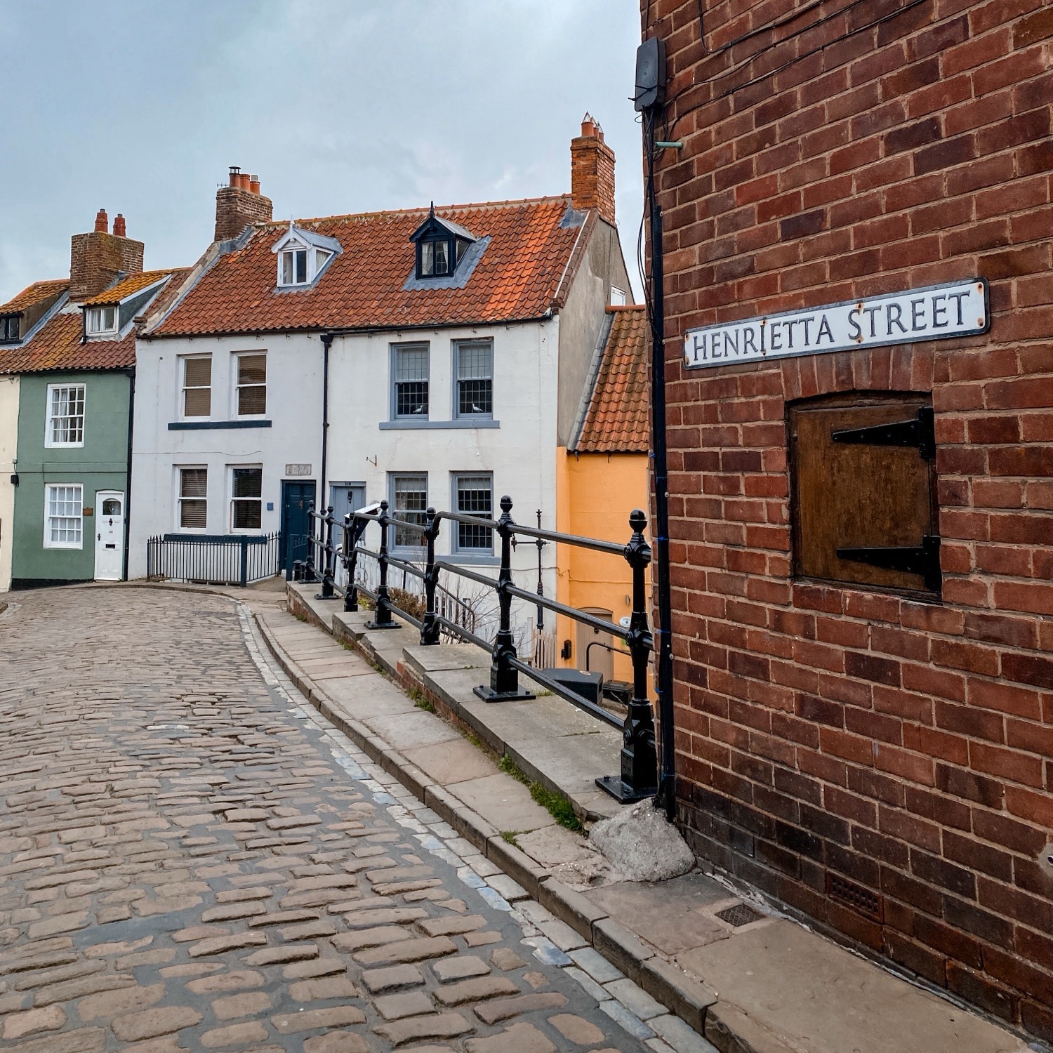 9 Prettiest Streets in the Village of Whitby, England – Architect at Heart